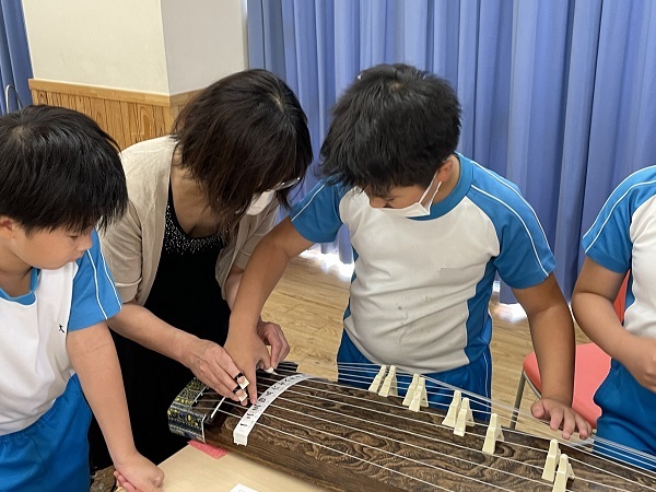 5年生 邦楽出前講座｜高岡市立福岡小学校